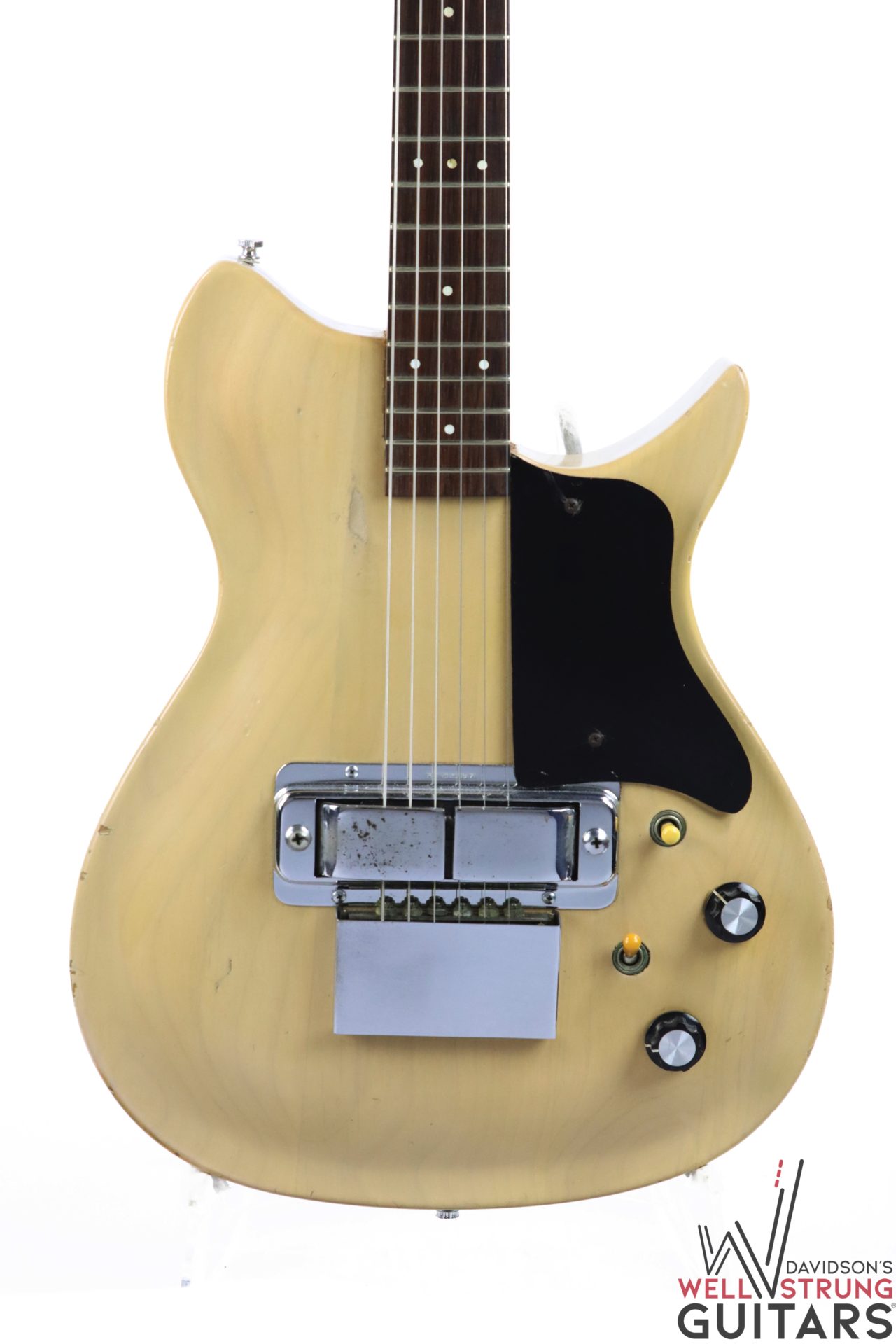 Combo 800 – Natural Maple – Davidson's Well Strung Guitars – We Buy and ...