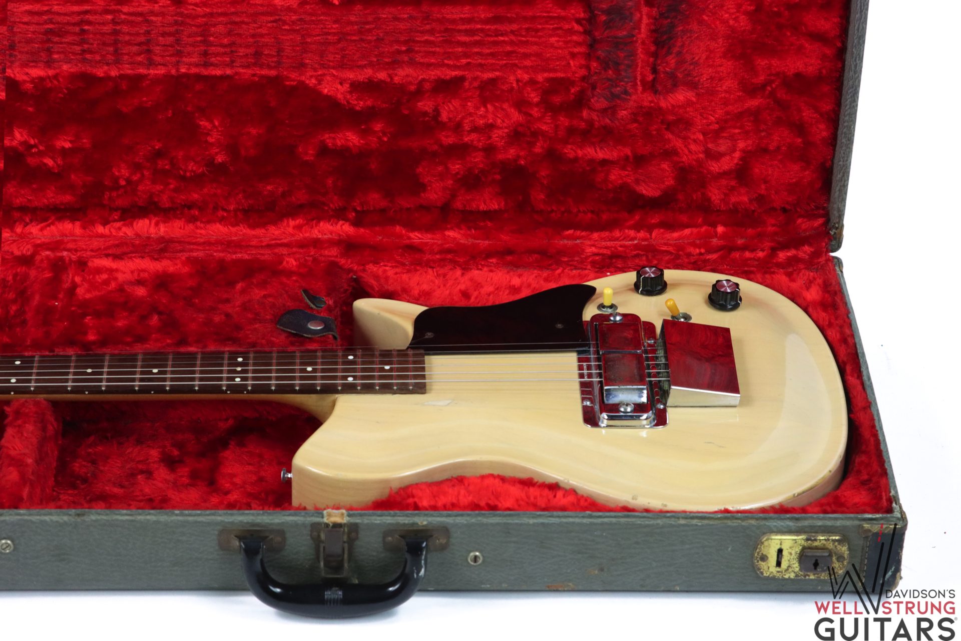 Combo 800 – Natural Maple – Davidson's Well Strung Guitars – We Buy and ...