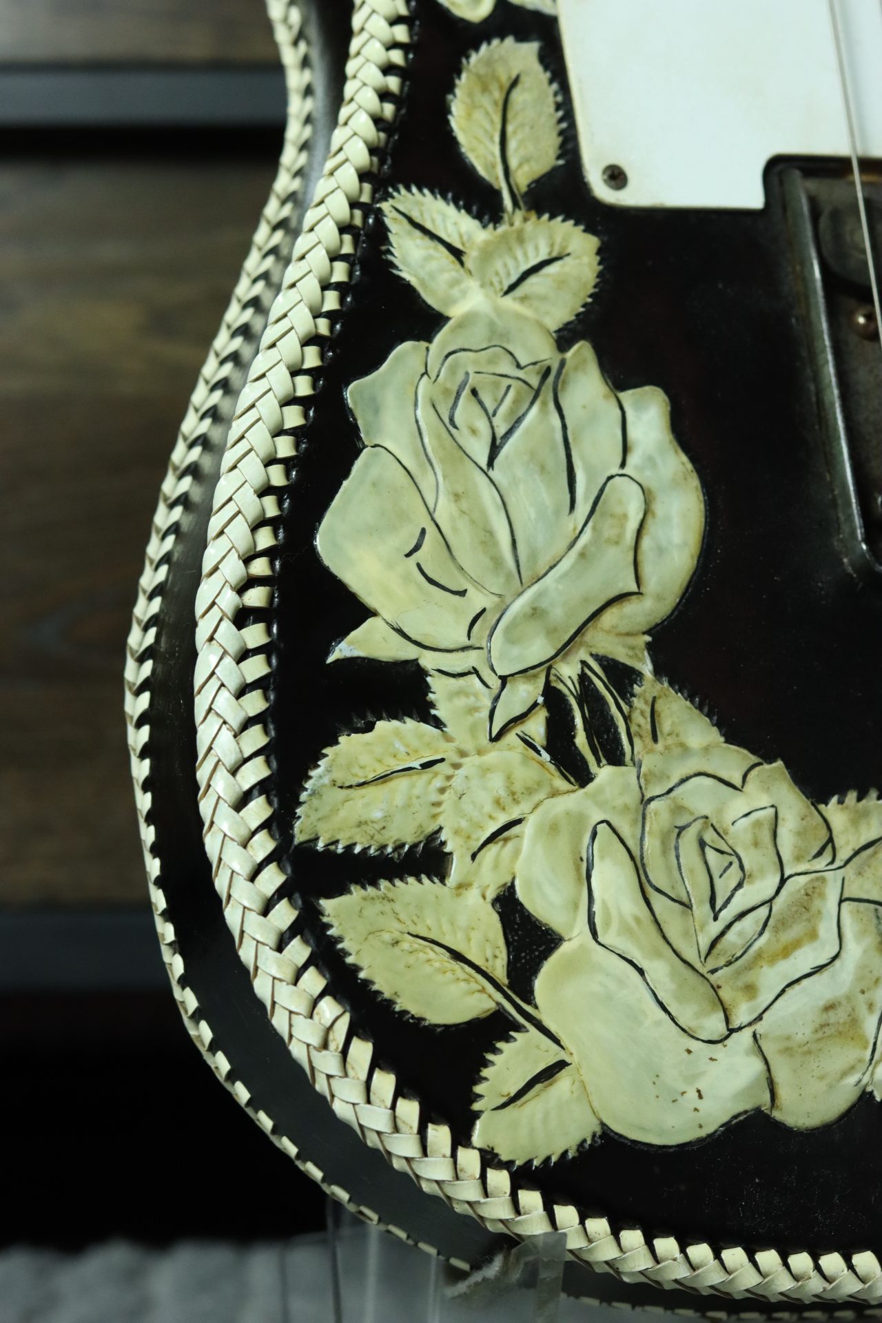 Guitar Highlights: Sandy Coker’s Leather Wrapped 1959 Telecaster ...